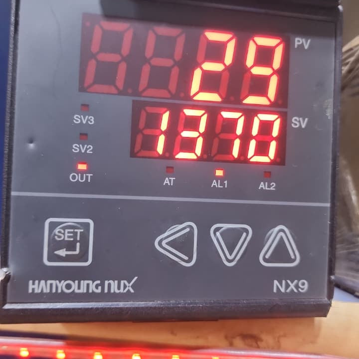 HANYOUNG NUX NX9 Digital Temperature Controller in Pakistan