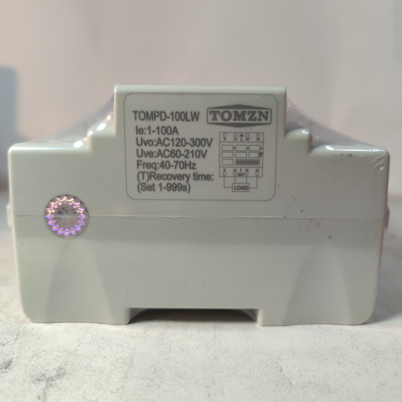 TOMZN TOMPD-100LW Smart Circuit Breaker in Pakistan